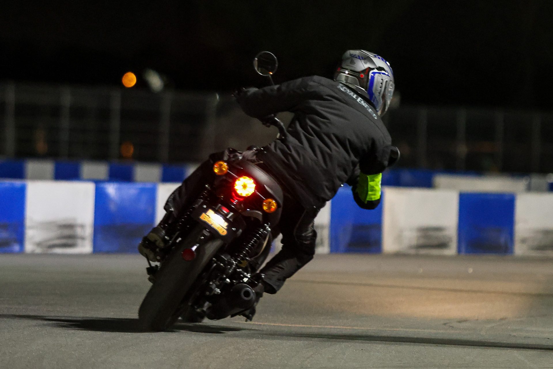 Royal Enfield Hunter 350 Review