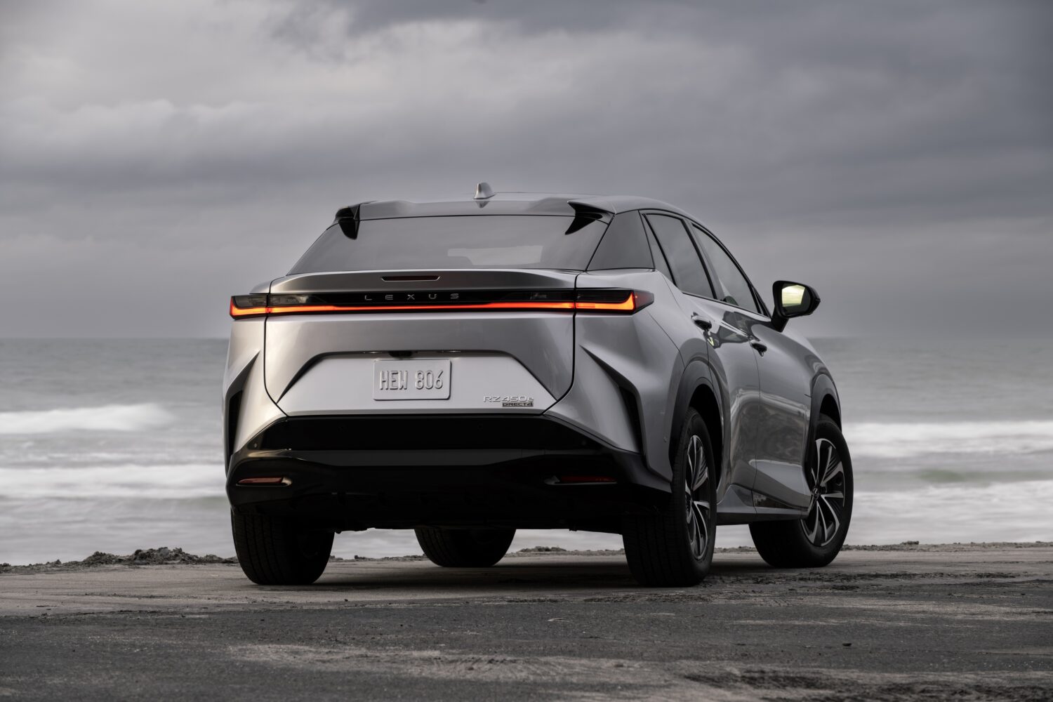 2024 Lexus RZ introduces 300e FWD powertrain